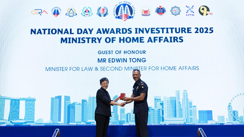 Khidmat cemerlang pegawai Home Team Mohamed Azlan Mohamed, Nur Azhar ...