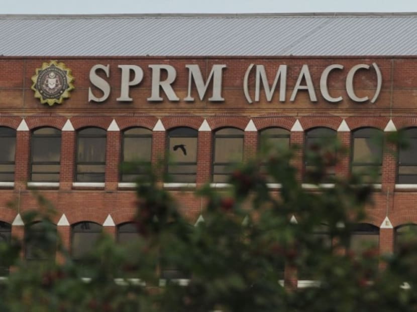 Malaysia anti-corruption body questions bank chairman over graft case ...