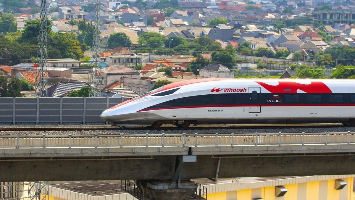 Danantara turun tangan, siap bereskan utang jumbo kereta cepat - CNA.id ...