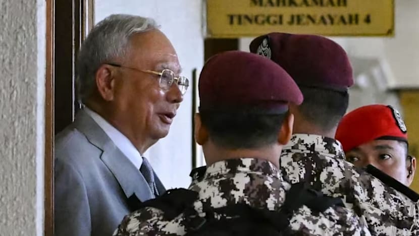 Najib fail rayuan terhadap sabitan, hukuman 1MDB - BERITA Mediacorp
