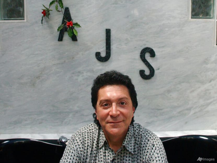 Former Bon Jovi bassist, founding member Alec John Such dies at 70 ...