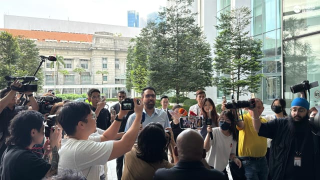 指辣玉莎自己选择撒谎 辩方求判毕丹星每项控状罚款4000元 - 8world