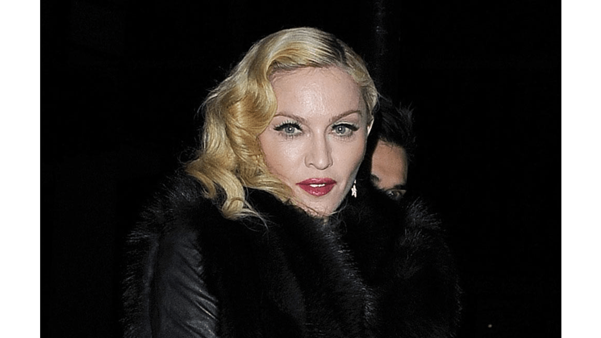 Madonna to play intimate theatre shows - 8days