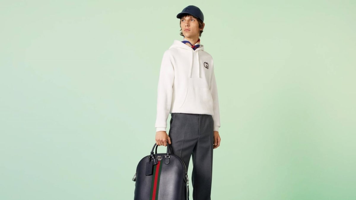 Couple accessories: 7 essential picks for partners - CNA
