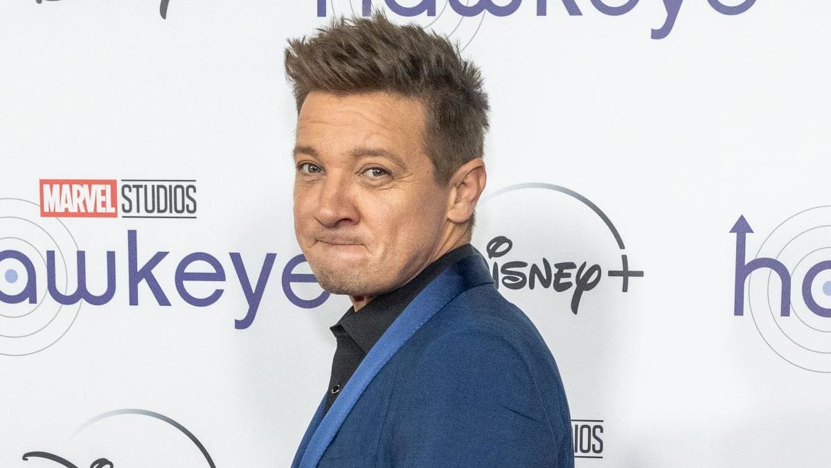 Jeremy Renner Snowplowing Accident Update: The Hawkeye Actor Has ...