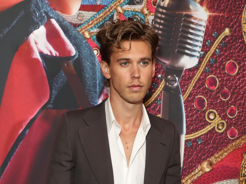Austin Butler Can't Stop Speaking Like Elvis Presley After Playing Him ...