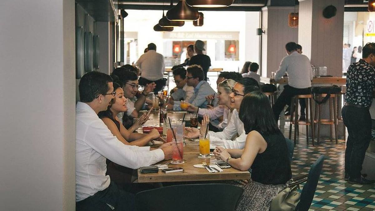 5 tips for a working lunch that works - CNA