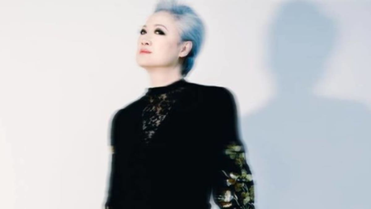 Hong Huifang's 60th birthday present? A photo shoot from daughter Tay ...