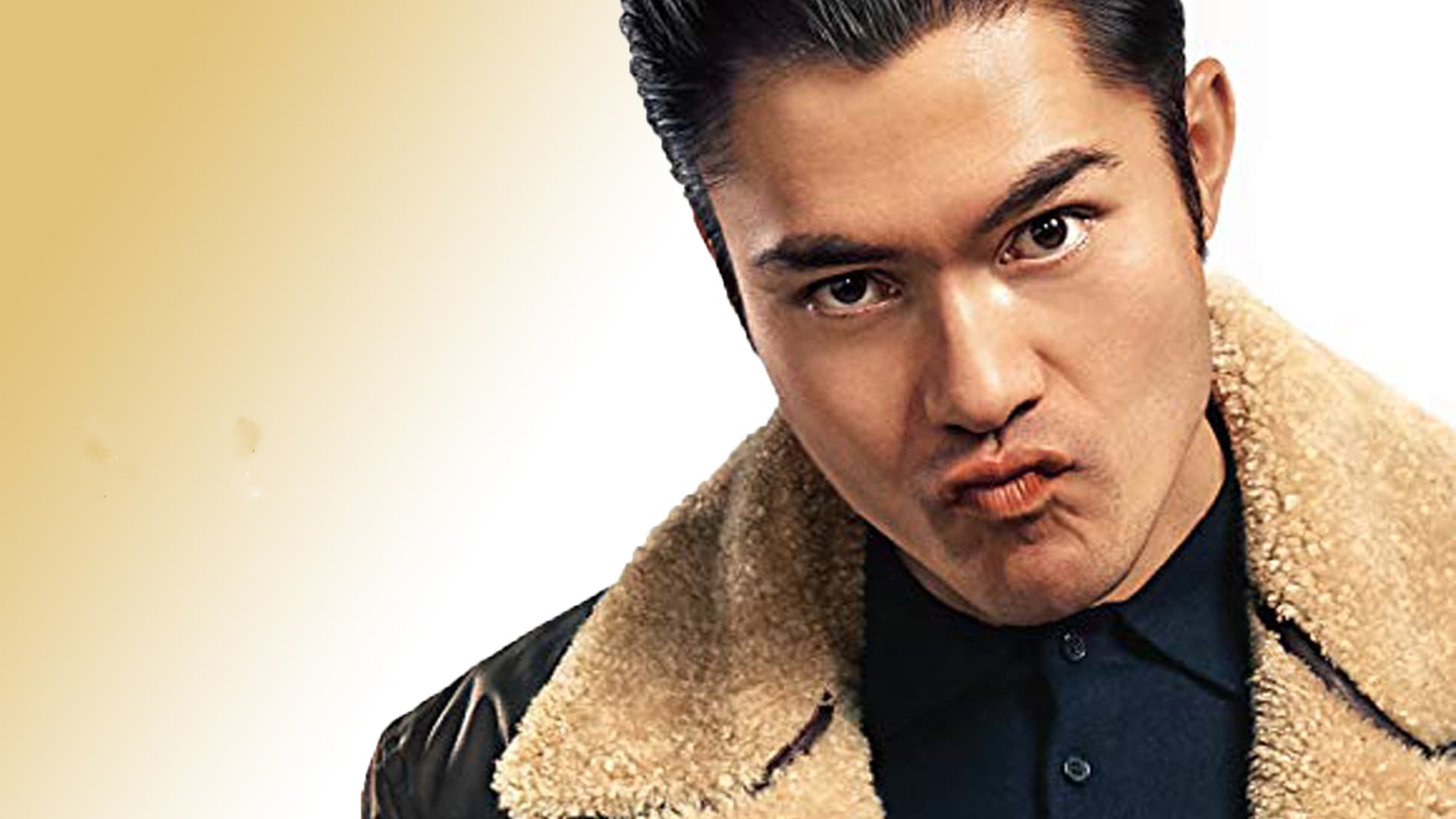 This is Henry Golding's Meme-Worthy Gangster Face In Guy Ritchie's The ...
