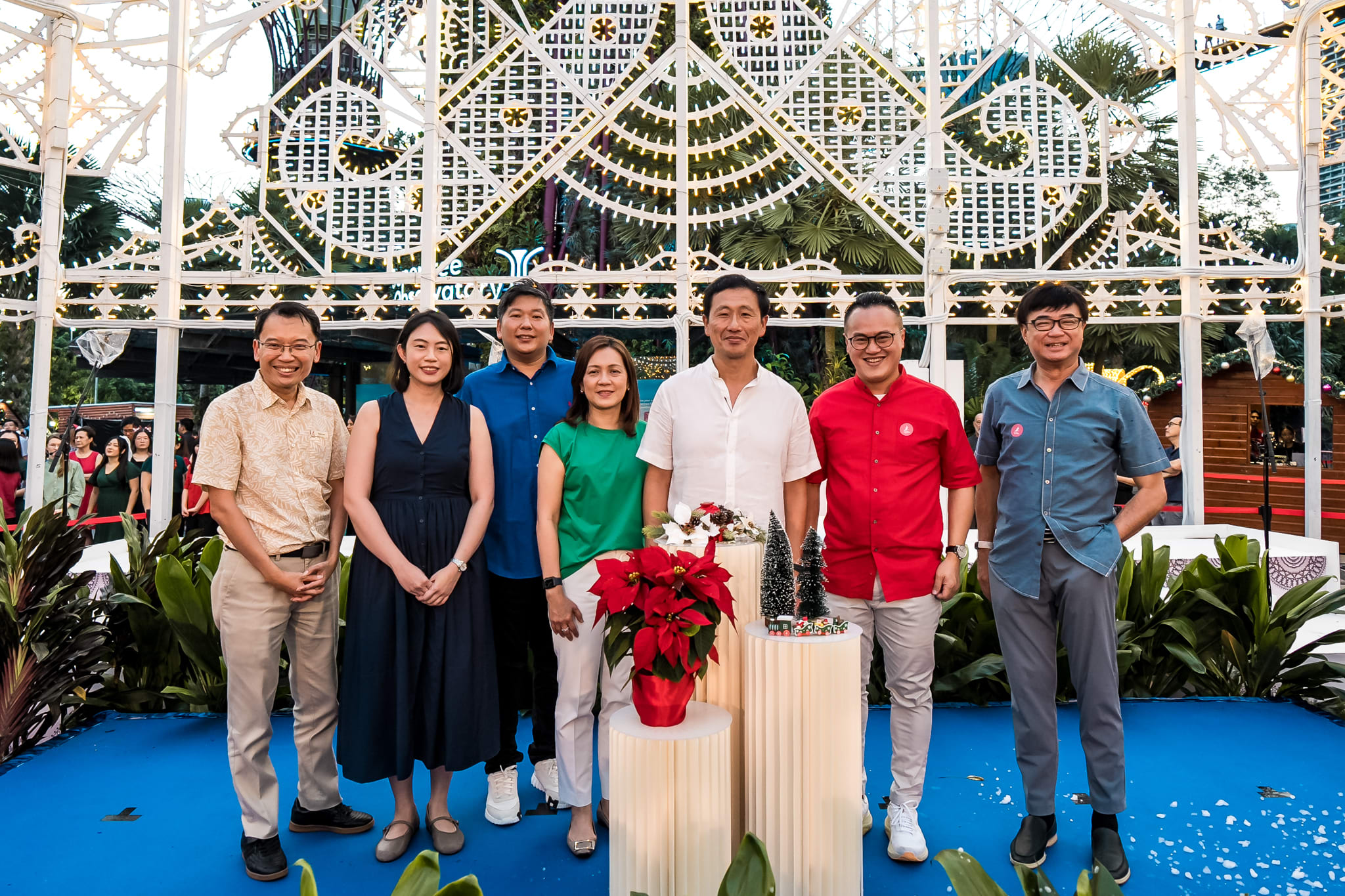 飞天圣诞老人降临滨海湾花园！Christmas Wonderland 2025正式开幕，打卡亚洲最高圣诞金字塔 - vibes by 8world