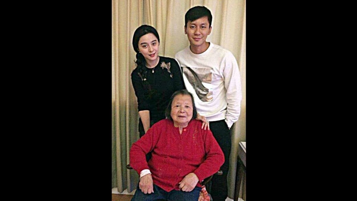 Li Chen celebrates Valentine’s Day with Fan Bingbing in Shanghai - 8days