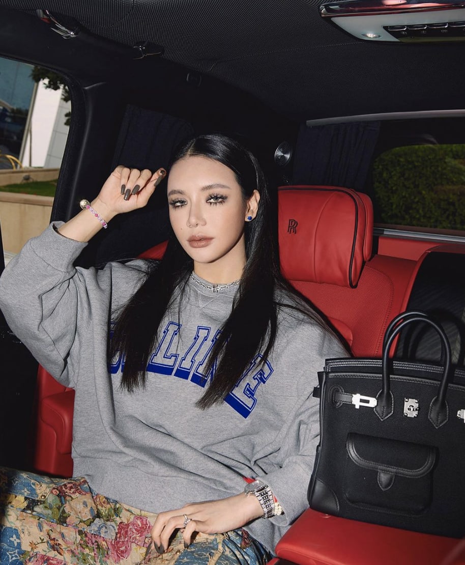 Kim Lim Officially Single After 8-Month Legal Battle With Ex-Husband ...