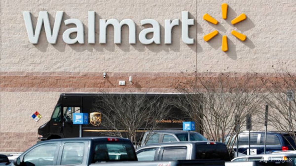 Walmart to give 4th round of bonuses to workers since start of COVID-19 ...