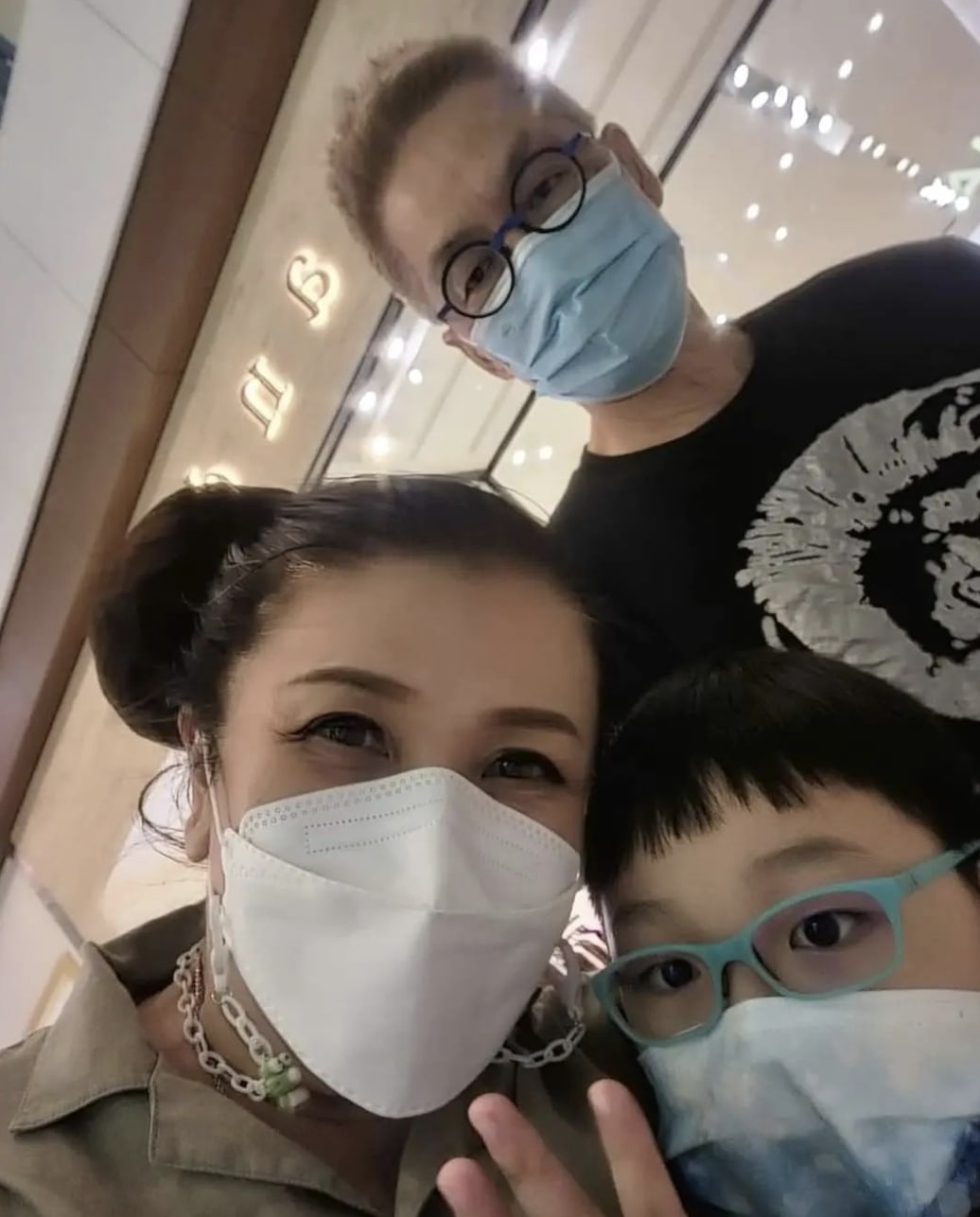 Liu Ling Ling, Who Conceived Her Son Via Artificial Insemination At 50, Was Scolded By Her ...