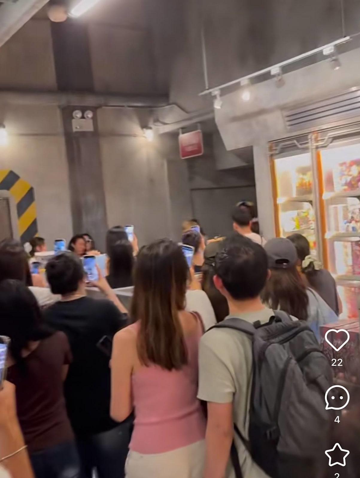 Blackpink's Lisa Hits USS Ahead Of The Group's 3 Shows In S'pore; Fans ...