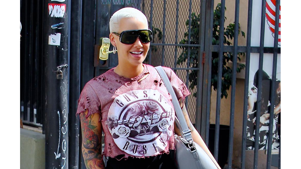 Amber Rose to foot fans' tuition fees - 8days