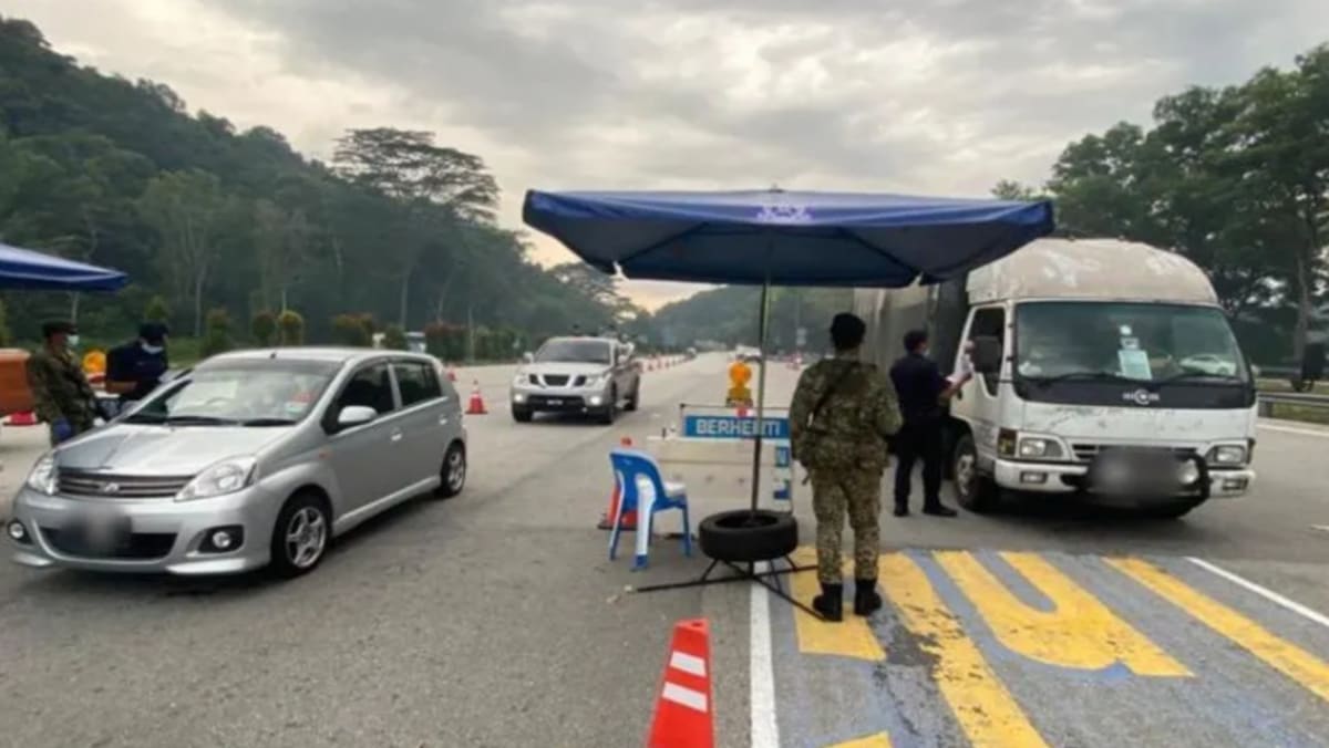 COVID-19: Sekatan jalan raya dilaksanakan di pintu masuk Sandakan mulai ...