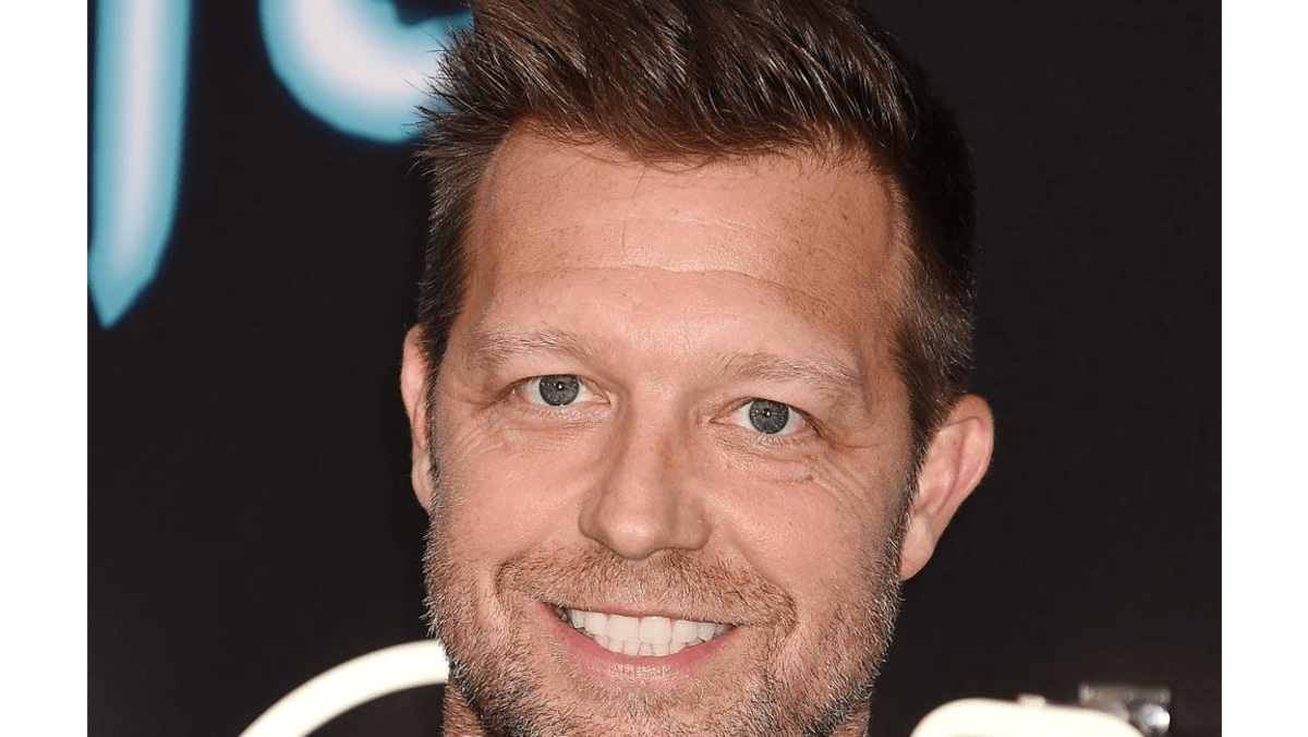 David Leitch teases Fast and Furious spin-off Hobbs And Shaw - 8days