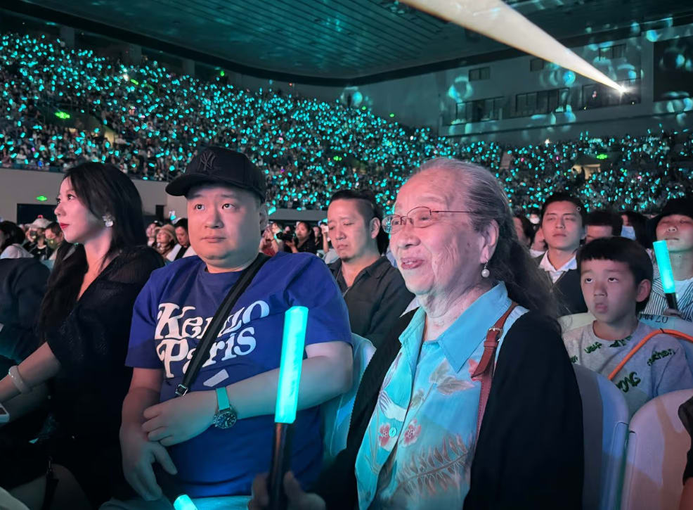 My Fair Princess’ Rong Mo Mo, Now 88, Attends Alec Su’s Beijing Concert ...