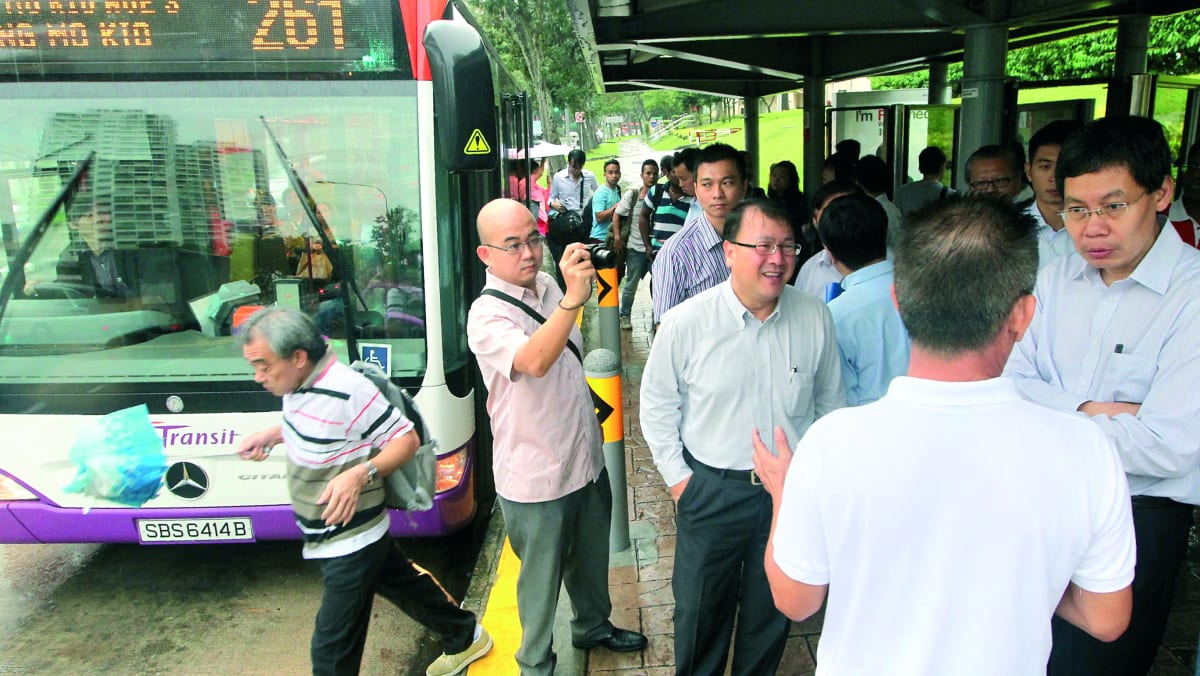 Rewards, fines to improve bus service reliability - TODAY