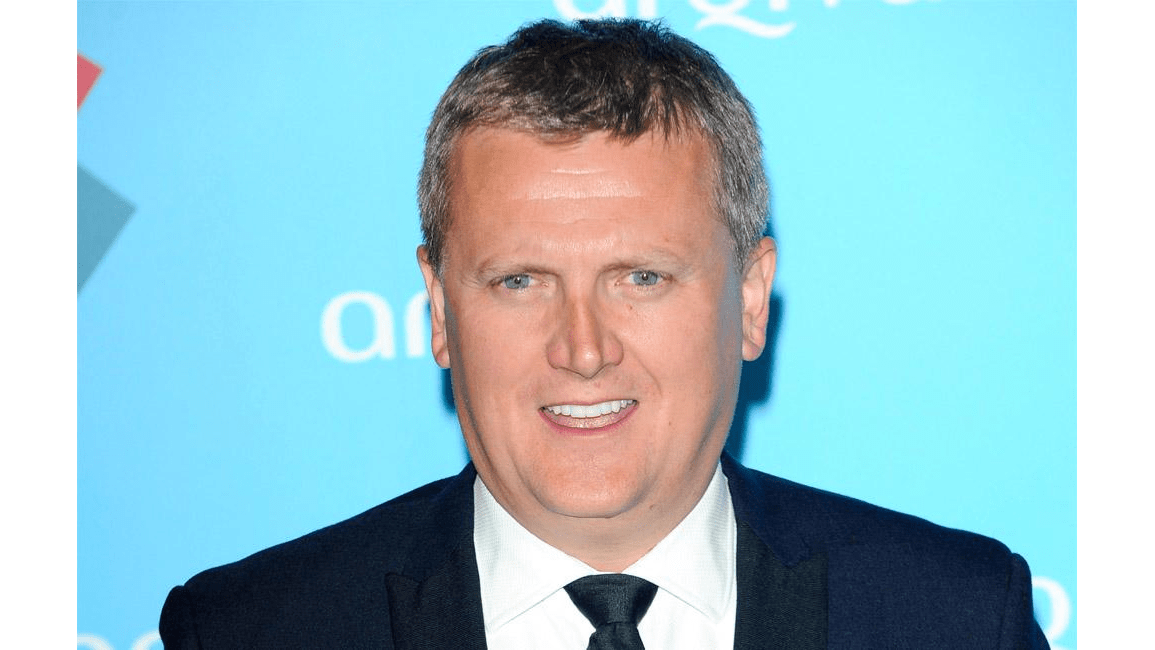 Aled Jones: I was embarrassed by my Christmas song - 8days