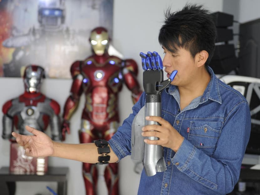 Bolivian toymaker restores limbs, dignity with 3D-printing - TODAY