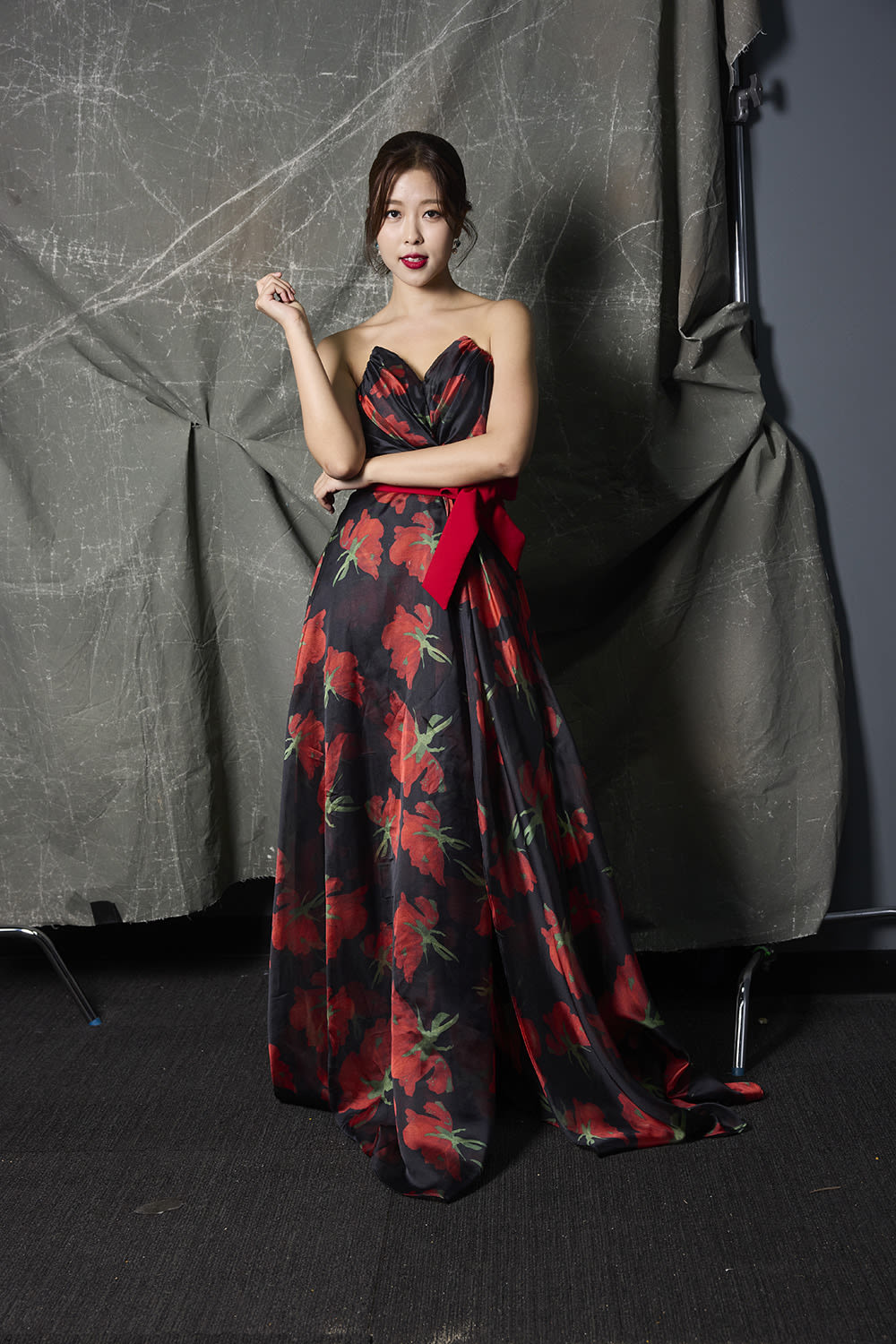 Star Awards 2025 Fashion: See The Red Carpet Looks Here - 8days