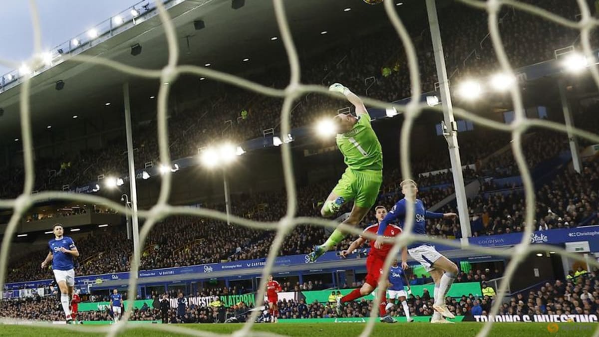 Nottingham Forest rise to second after 2-0 win at Everton - CNA