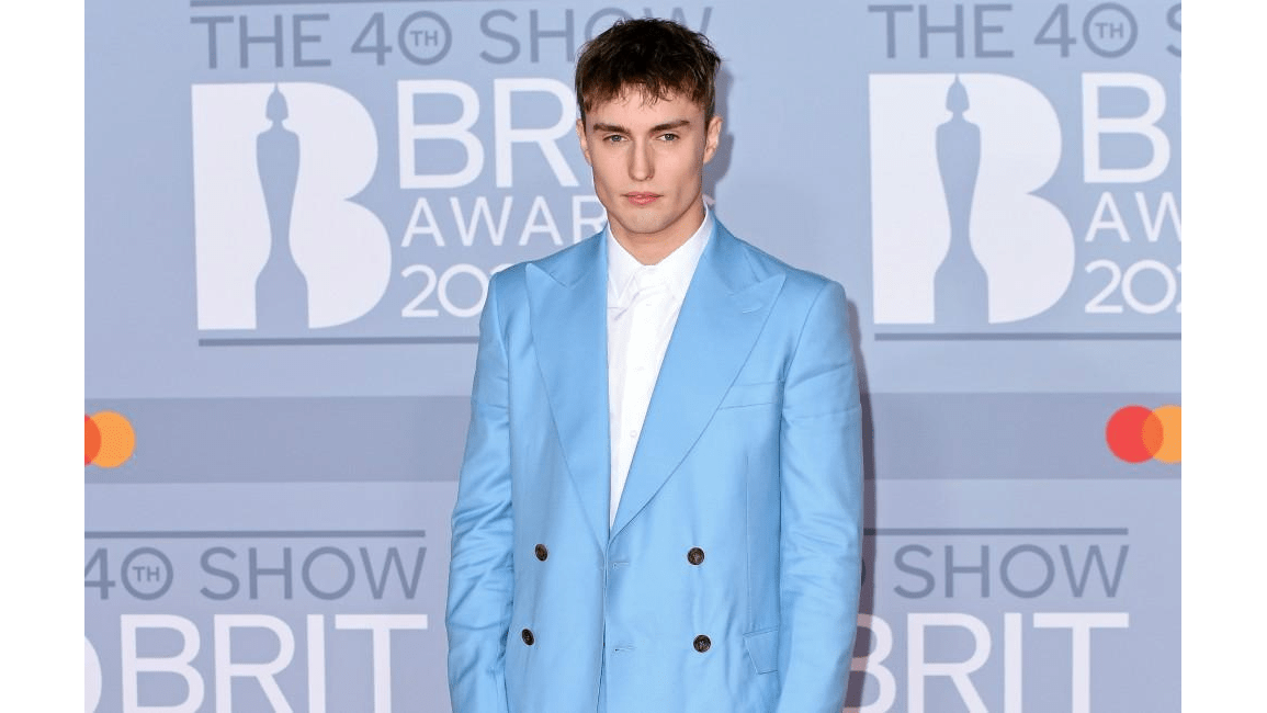 Sam Fender tips Lewis Capaldi for BRITs success - 8days