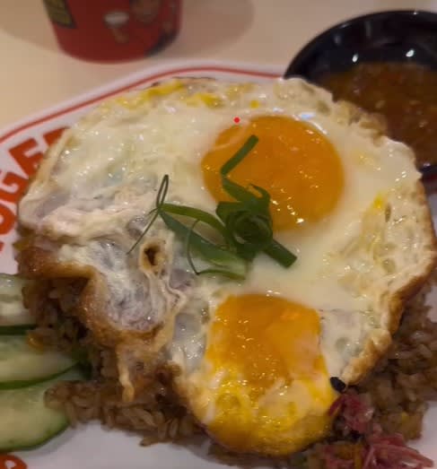 ‘The Worst Dining Experience I Had In M’sia’: YouTuber Slams Uncle ...