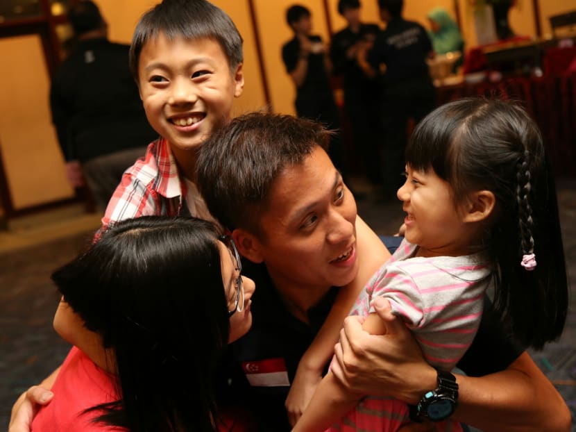 Gallery: Home Team officers return home from Nepal - TODAY