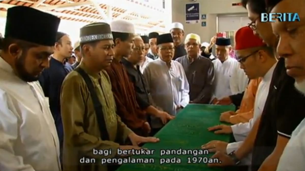 Sasterawan disegani, Cikgu Aliman Hassan, selamat dikebumi - BERITA ...