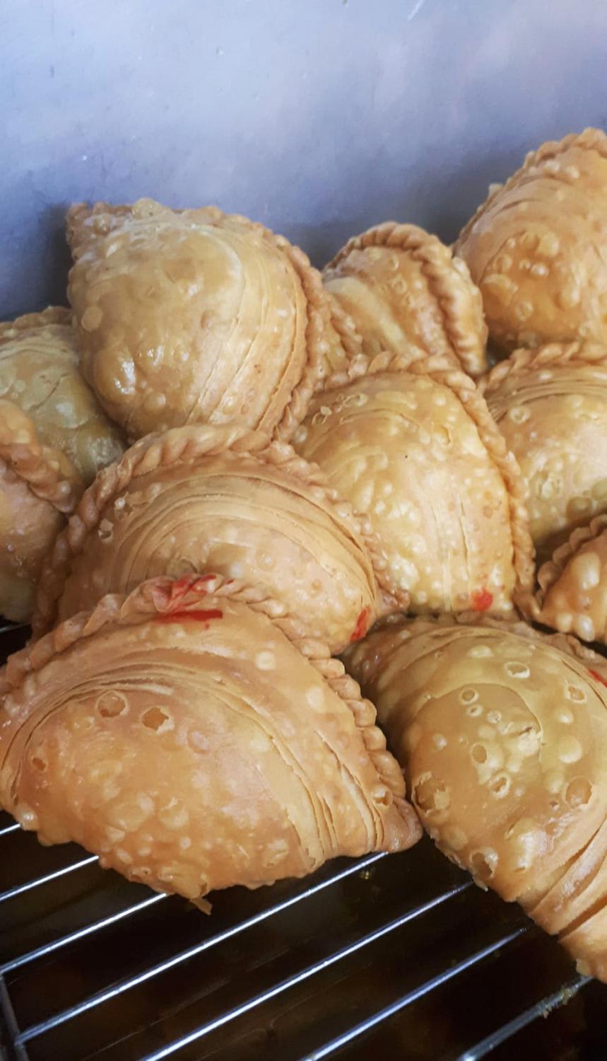 Hong Lim’s Famed Tanglin Crispy Curry Puff Getting Halal Certified ...