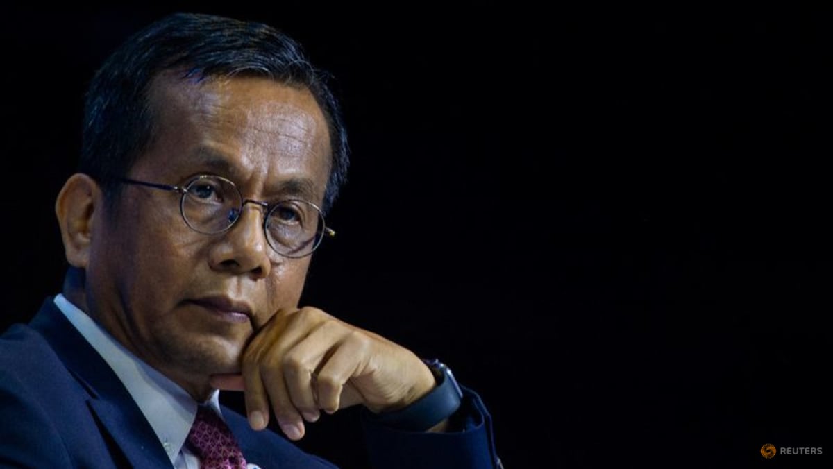 Philippines, preparing for U.S talks, says less vulnerable to trade ...