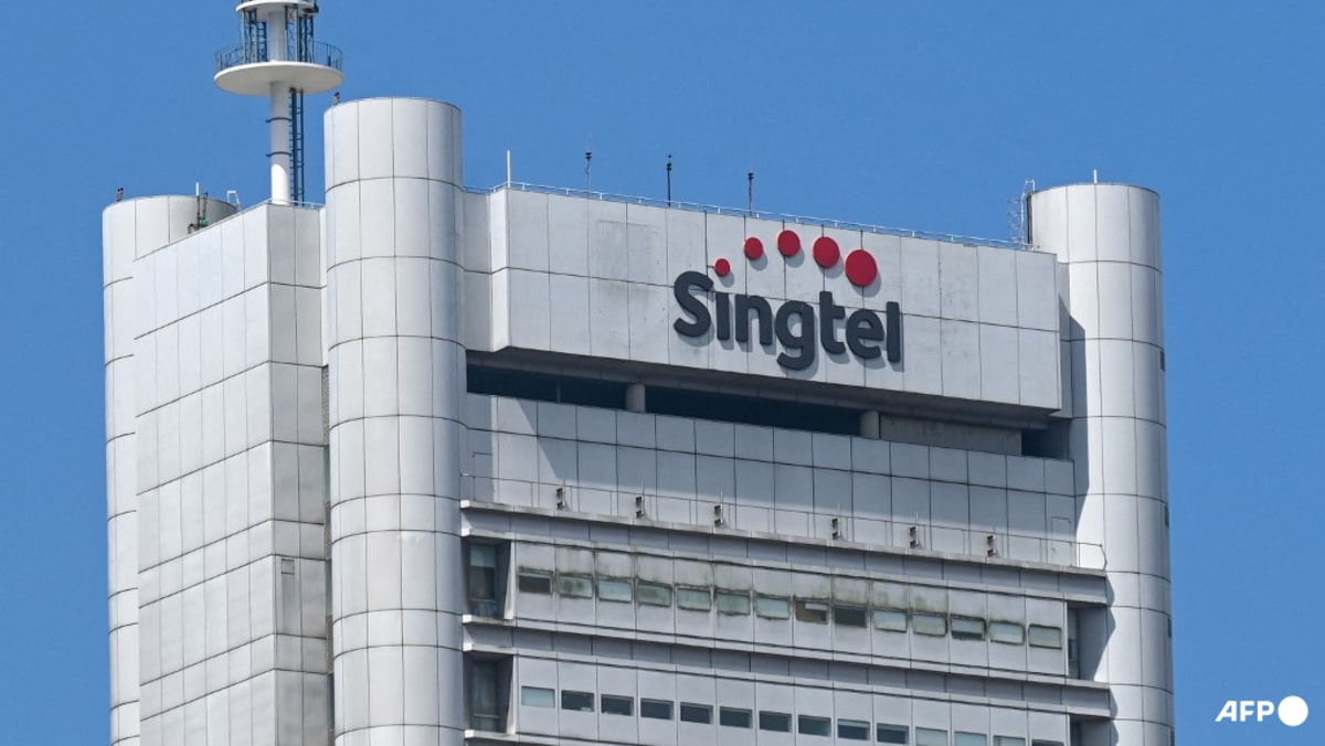 Singtel advises users to restart devices after some report mobile ...