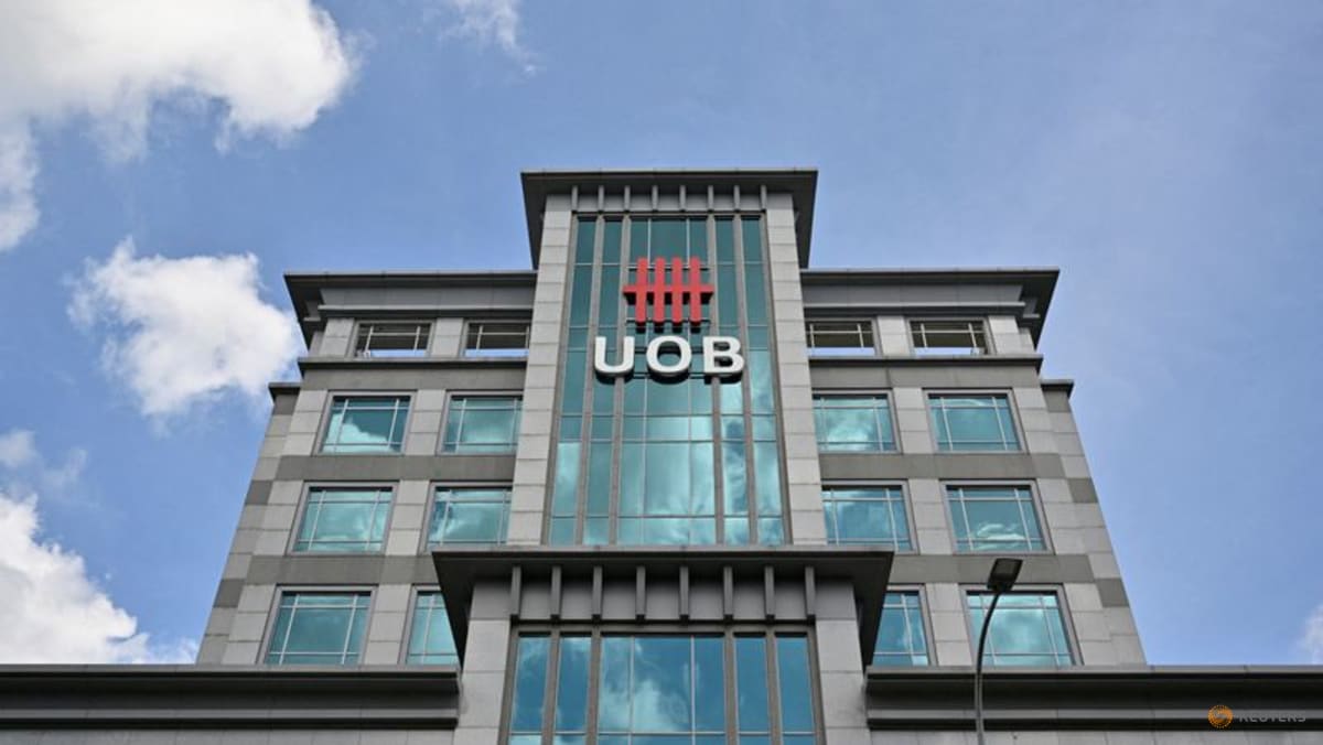UOB to cut maximum interest rate for flagship savings account from May ...