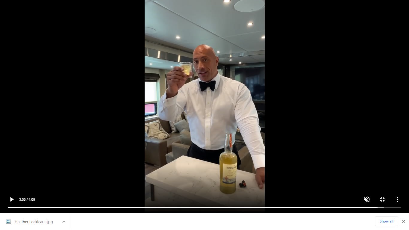 Dwayne Johnson Sets Instagram Record With 200 Million Followers - 8days
