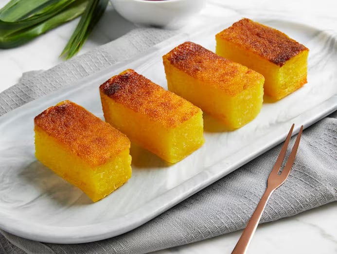 How This Woman Turned Her Family’s Kueh Recipes Into A S’pore Heritage ...