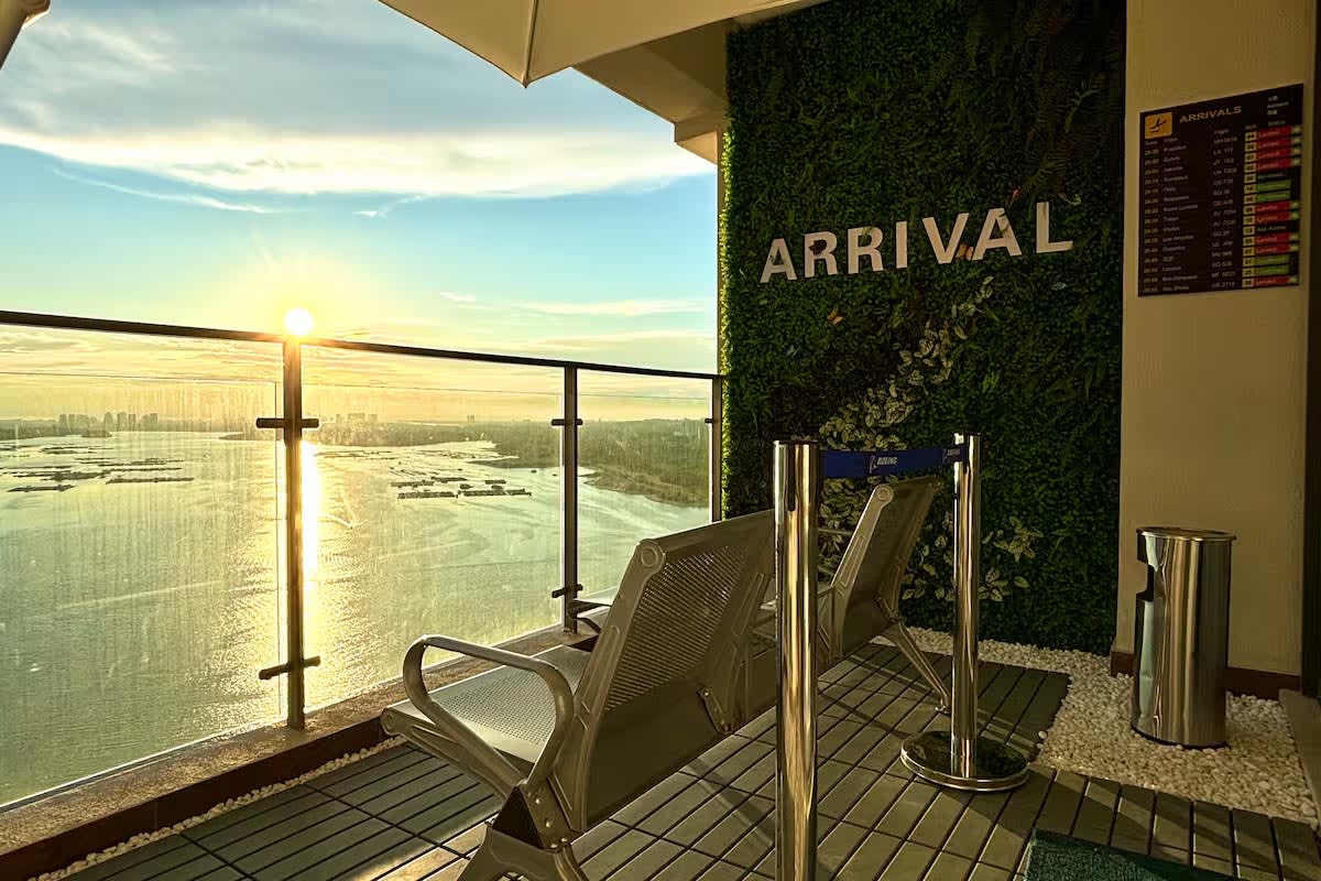Unique Airbnb In JB Looks Just Like An Airport & Plane; Prices From $85 ...
