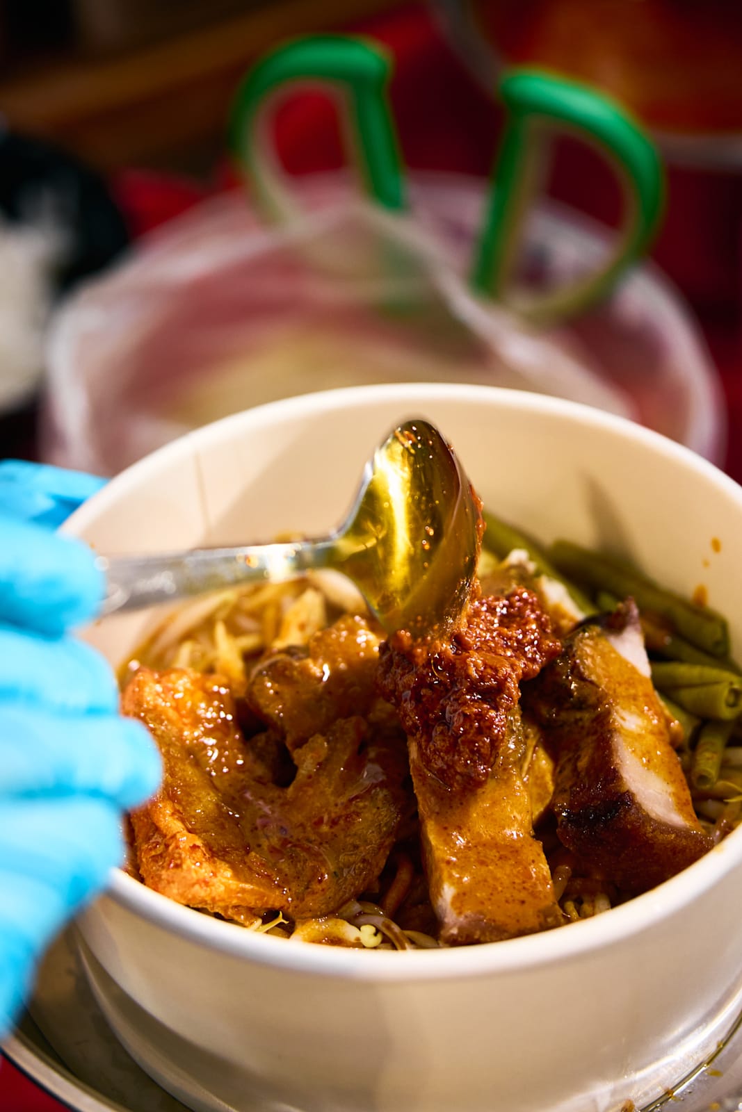 Retrenched Jetstar Asia Air Steward Turns Hawker, Sells Tasty Ipoh ...