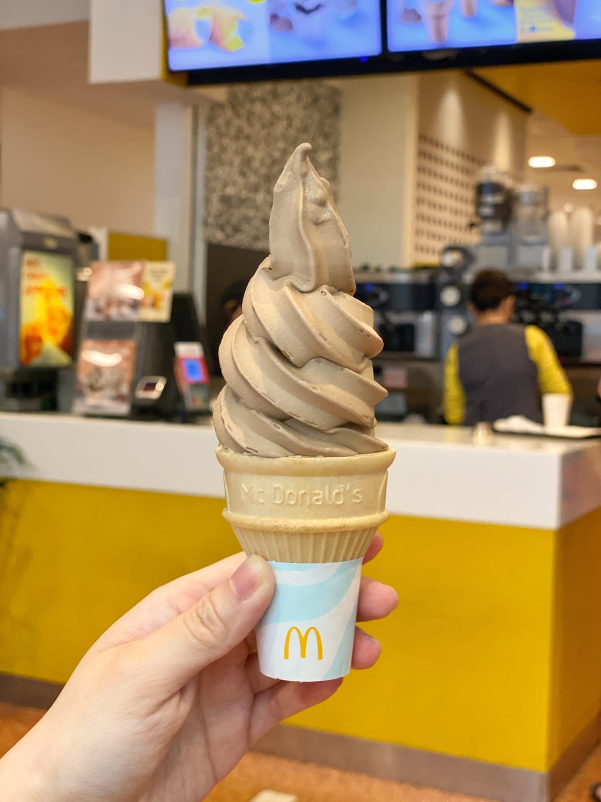 McDonald’s Launches Hojicha Ice Cream Dessert Series - 8days