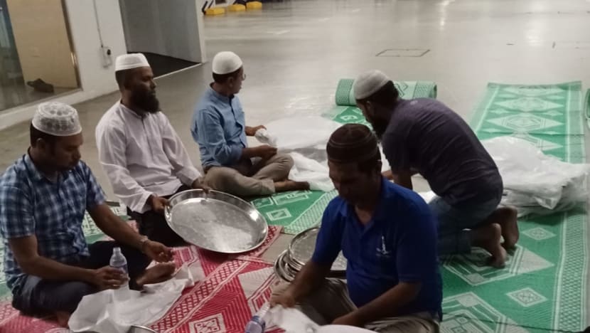 Karnival Raya rai 1,000 pekerja hijrahan - BERITA Mediacorp
