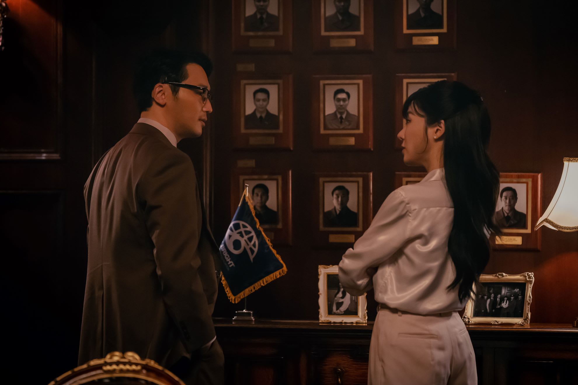 Tiffany Young 跨界绽放新光芒 - vibes by 8world