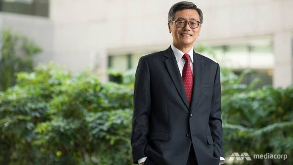 NUS lantik Tan Eng Chye sebagai presiden; lebih banyak tempat ...