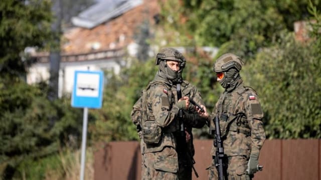 波兰警告俄和欧洲正走向公开冲突 - 8world