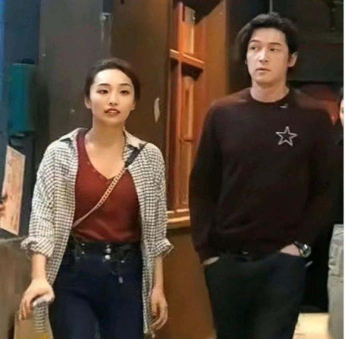 Pics Of Chinese Actor Hu Ge's Rarely-Seen Assistant-Turned-Wife - 8days