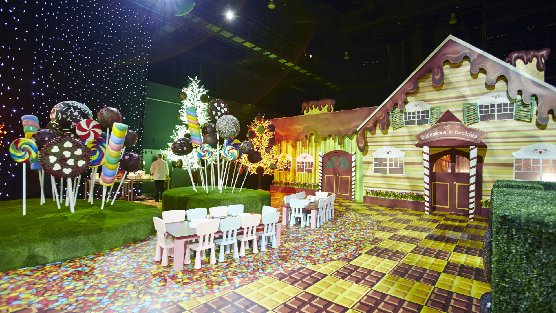 Make Like Willy Wonka And Go On A Chocolate Adventure At Universal ...