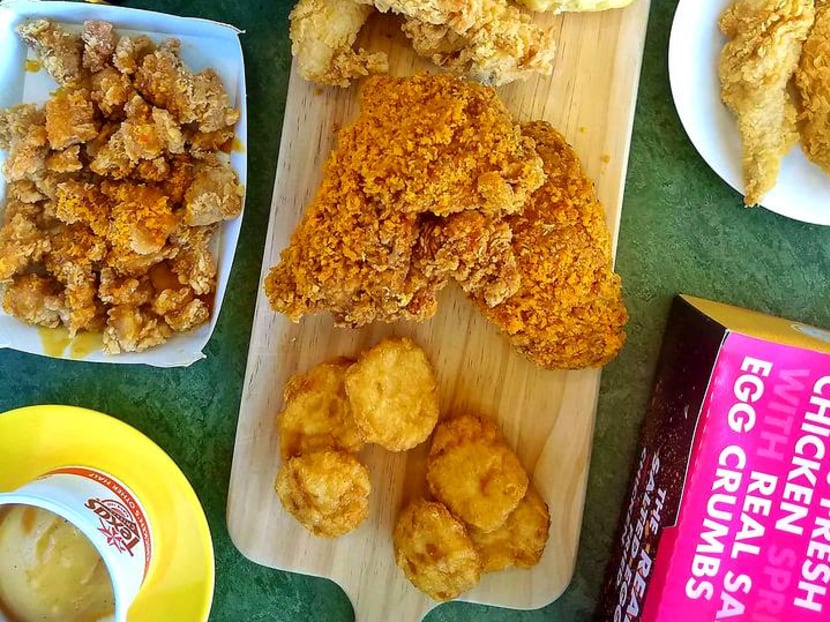 how to cook fried chicken with salted egg