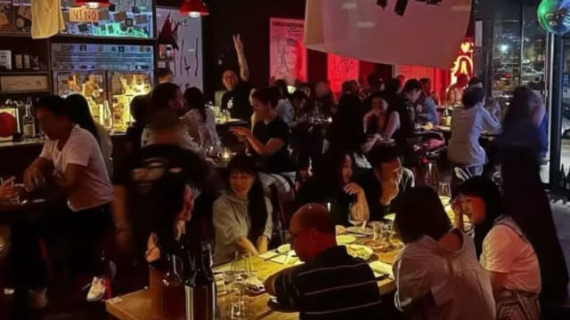 本地去年逾3000家餐饮店倒闭 创近20来新高 - 8world