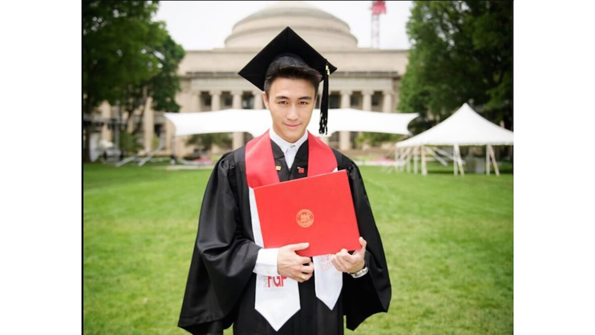 You Won't Believe How Handsome Alan Tam's Son Is - 8days